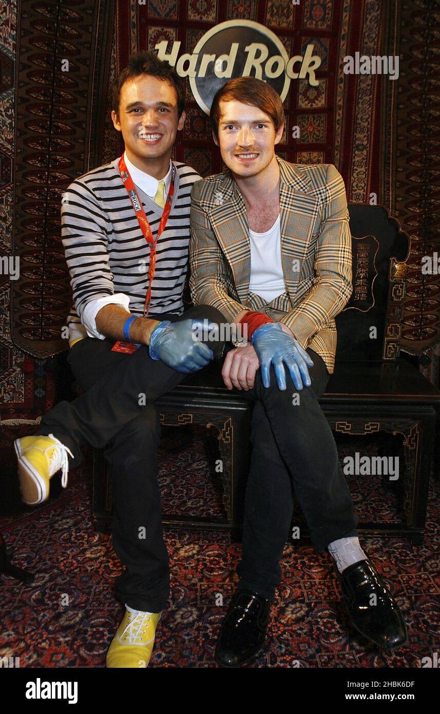 Gareth Gates and Dan Gillespie Sells of The Feeling pose backstage at ...