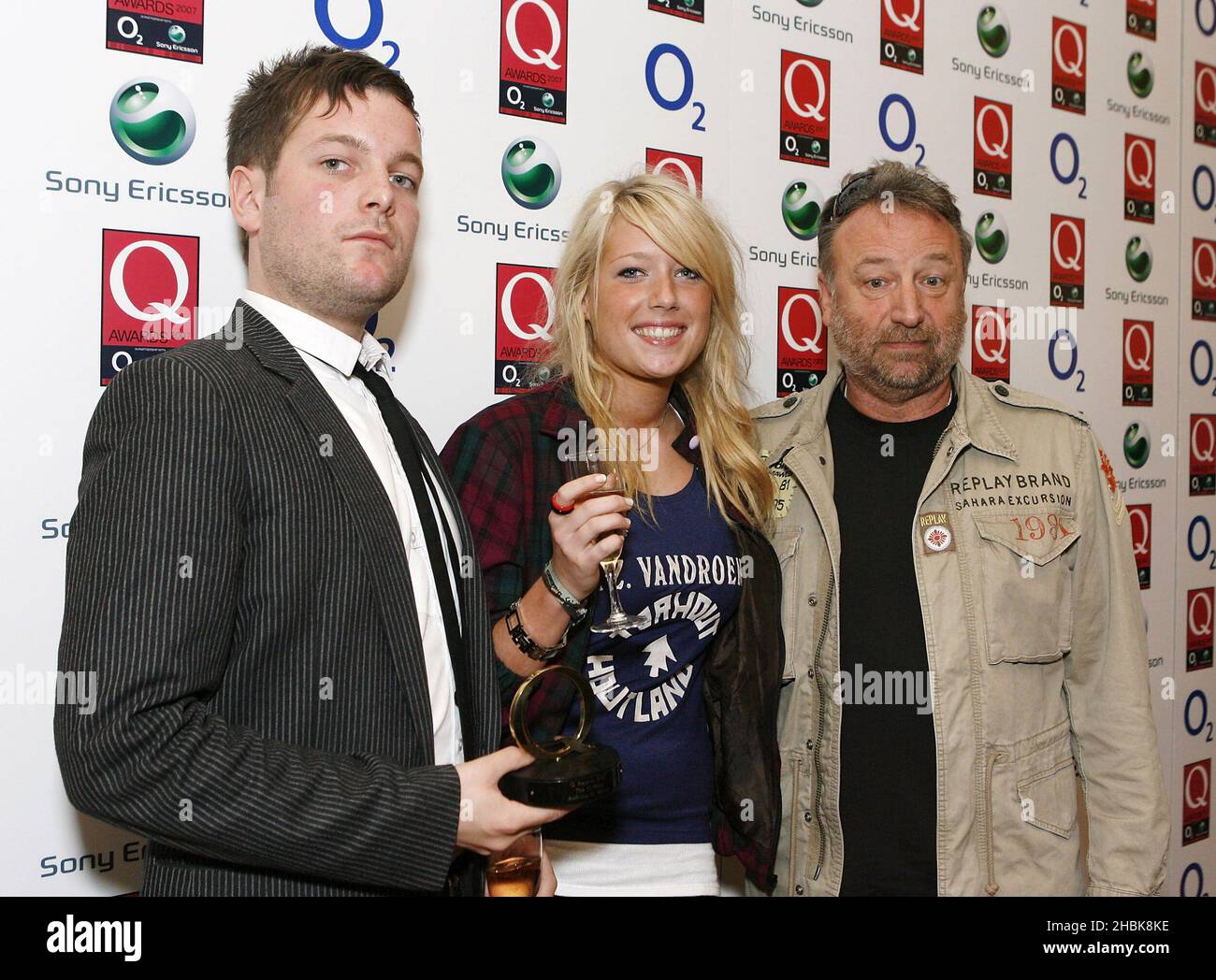 Oliver and isabelle wilson hi-res stock photography and images - Alamy