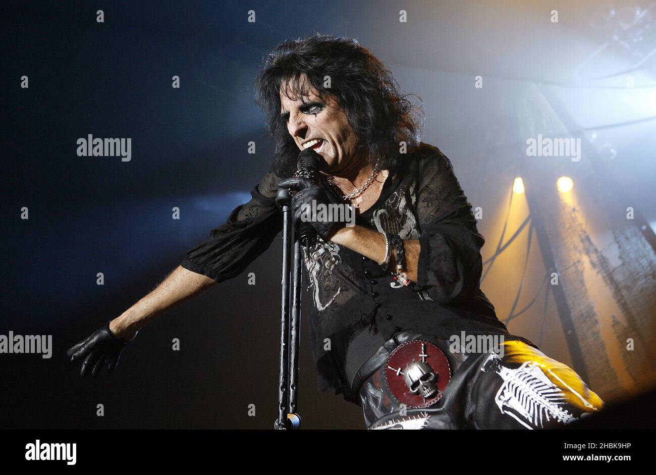 Alice Cooper performs on stage at Wembley Arena in London Stock Photo ...