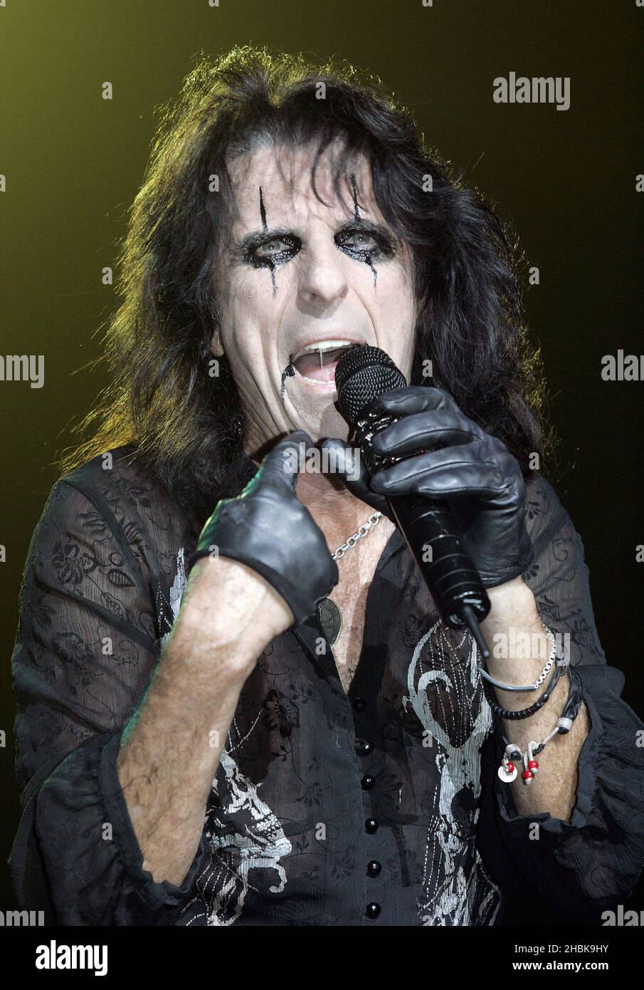 Alice Cooper performs on stage at Wembley Arena in London Stock Photo ...