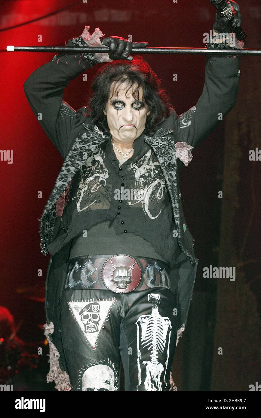 Alice Cooper performs on stage at Wembley Arena in London Stock Photo ...