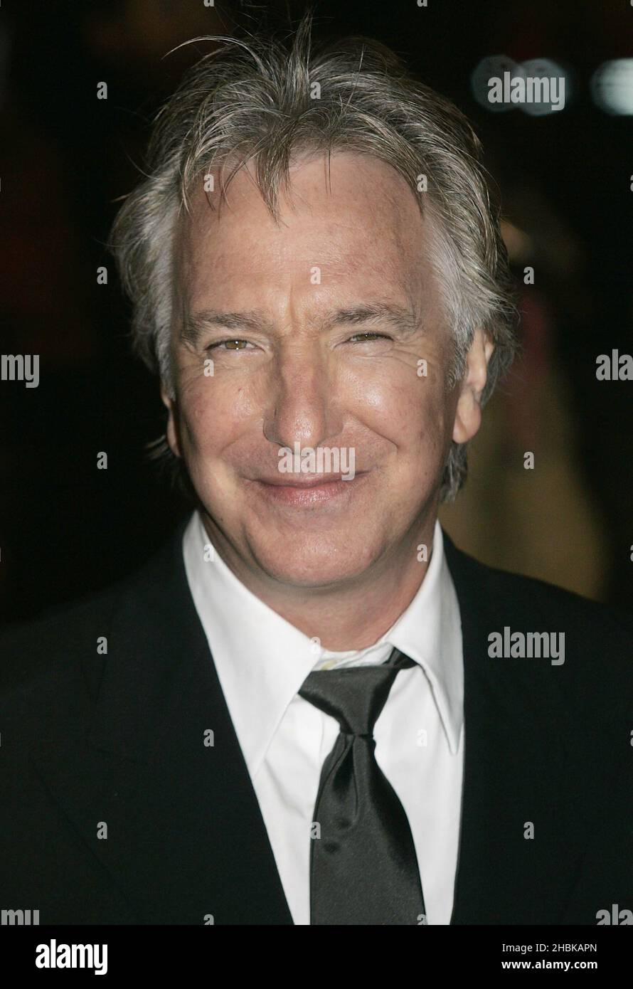 Alan rickman arrives premiere sweeney todd hi-res stock photography and ...