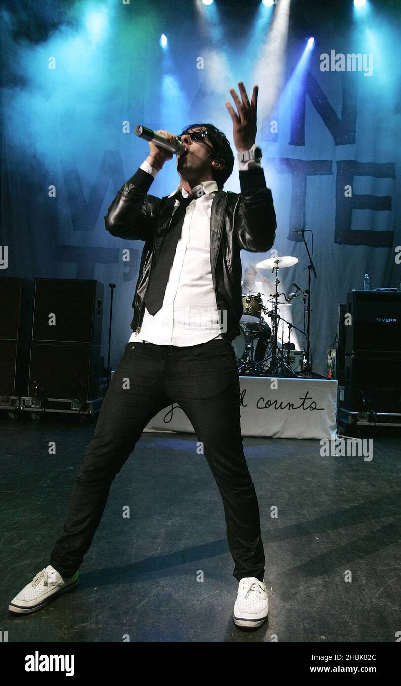 Tom Higgenson of Plain White T's in concert at the Shepherds Bush ...