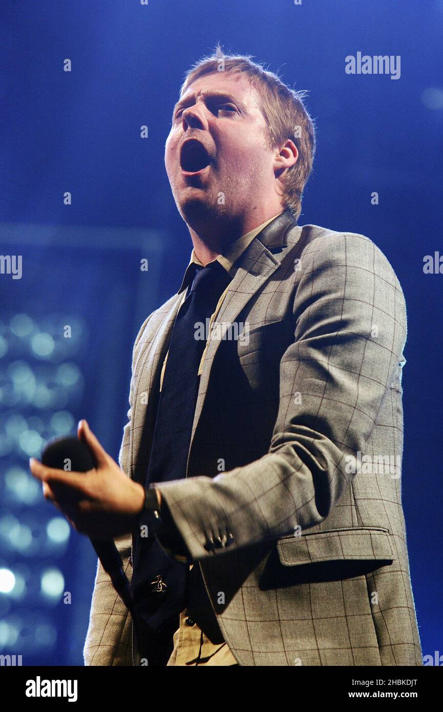 Ricky wilson kaiser chiefs hi-res stock photography and images - Alamy