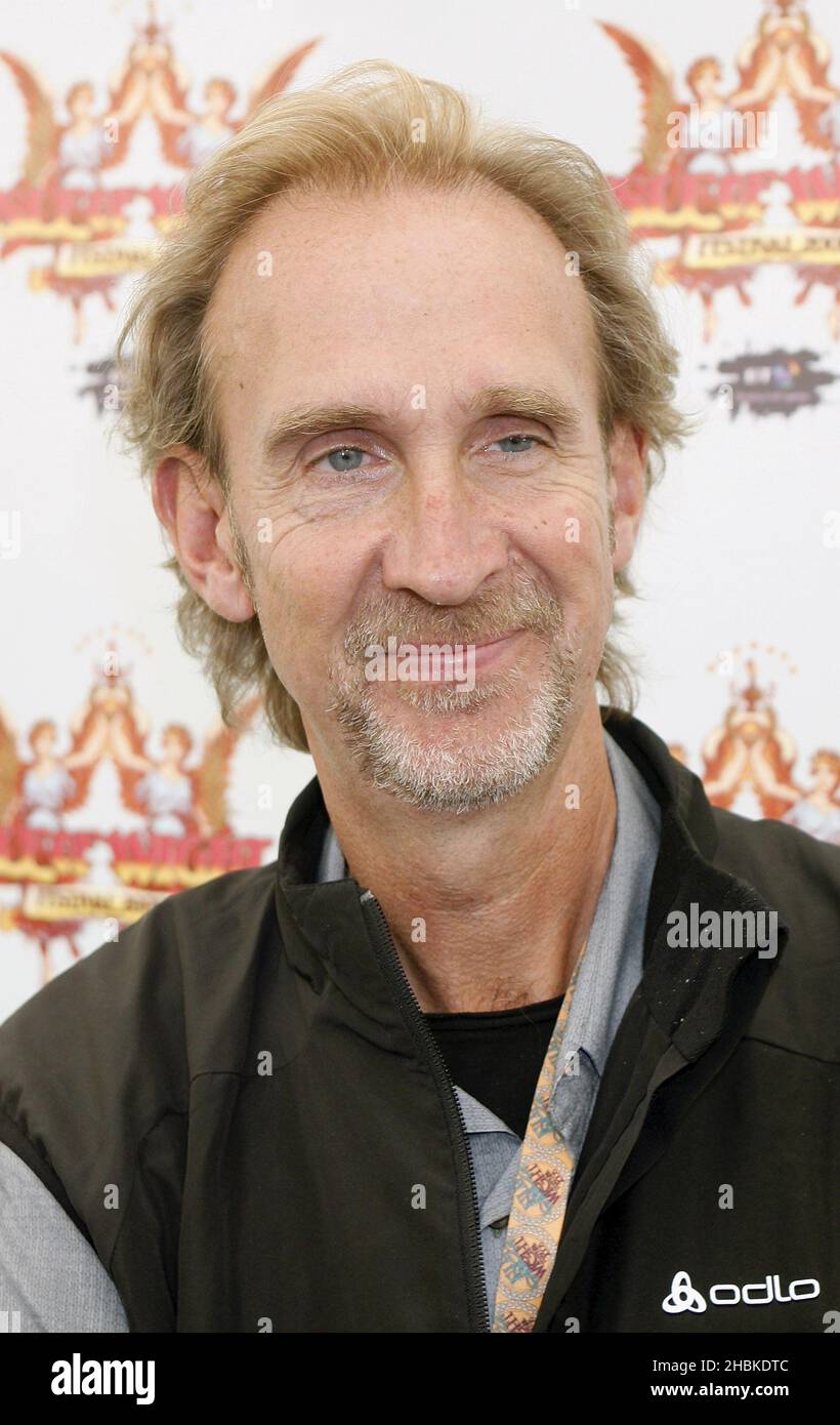 Mike rutherford hi-res stock photography and images - Alamy