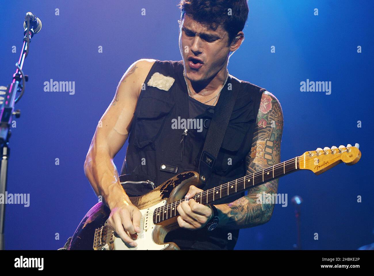 John mayer performs live in hi-res stock photography and images - Alamy