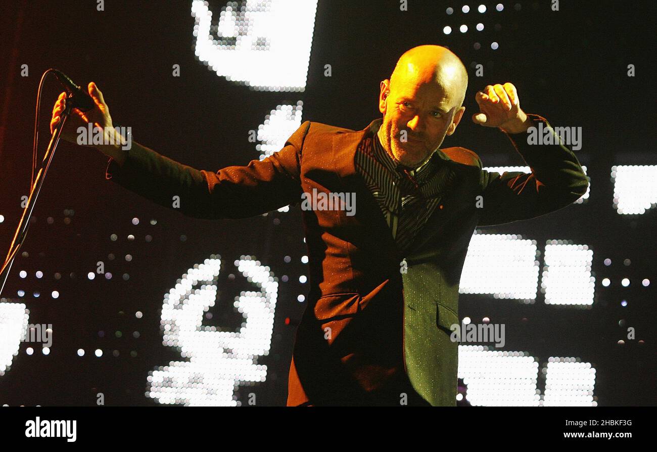 Michael Stipe of REM performs at Twickenham Rugby Stadium, London Stock ...