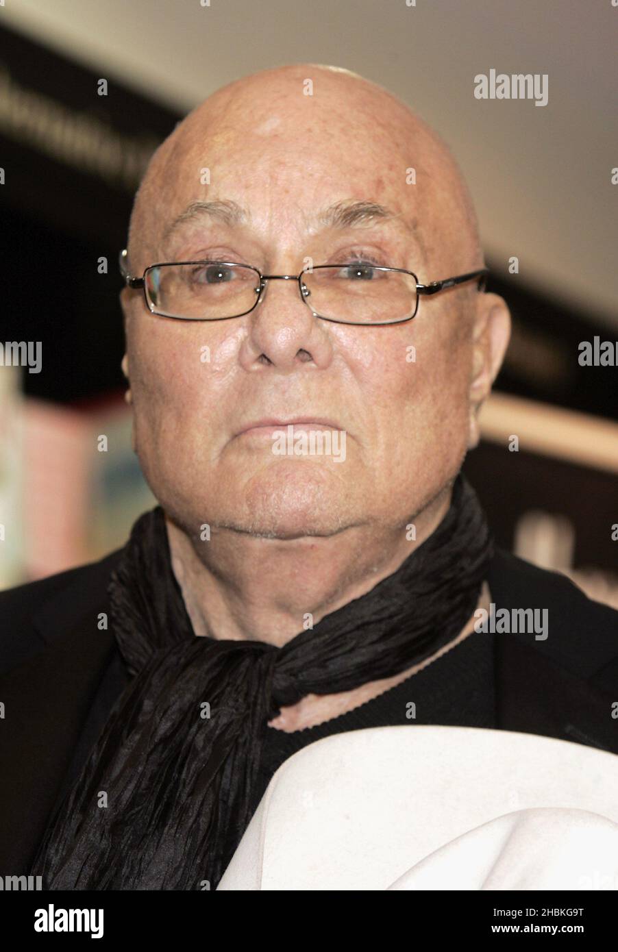 Tony Curtis signs copies of his book, 'American Prince - My ...