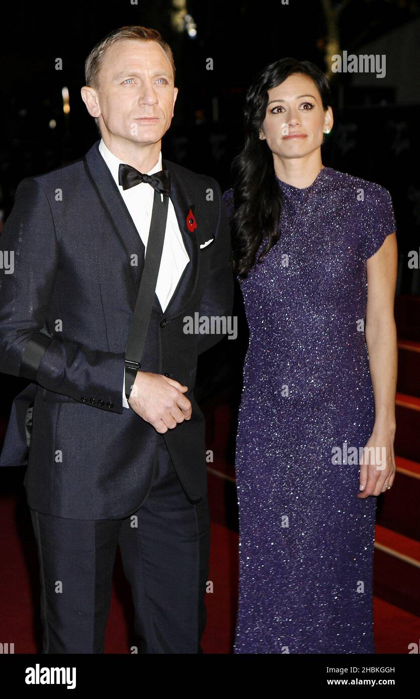 Daniel Craig and Satsuki Mitchell arrive for the world premiere of ...