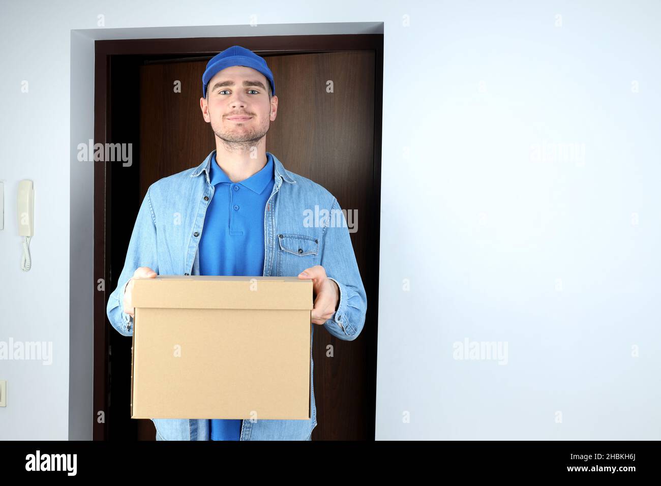 Man in blue cap hi-res stock photography and images - Alamy
