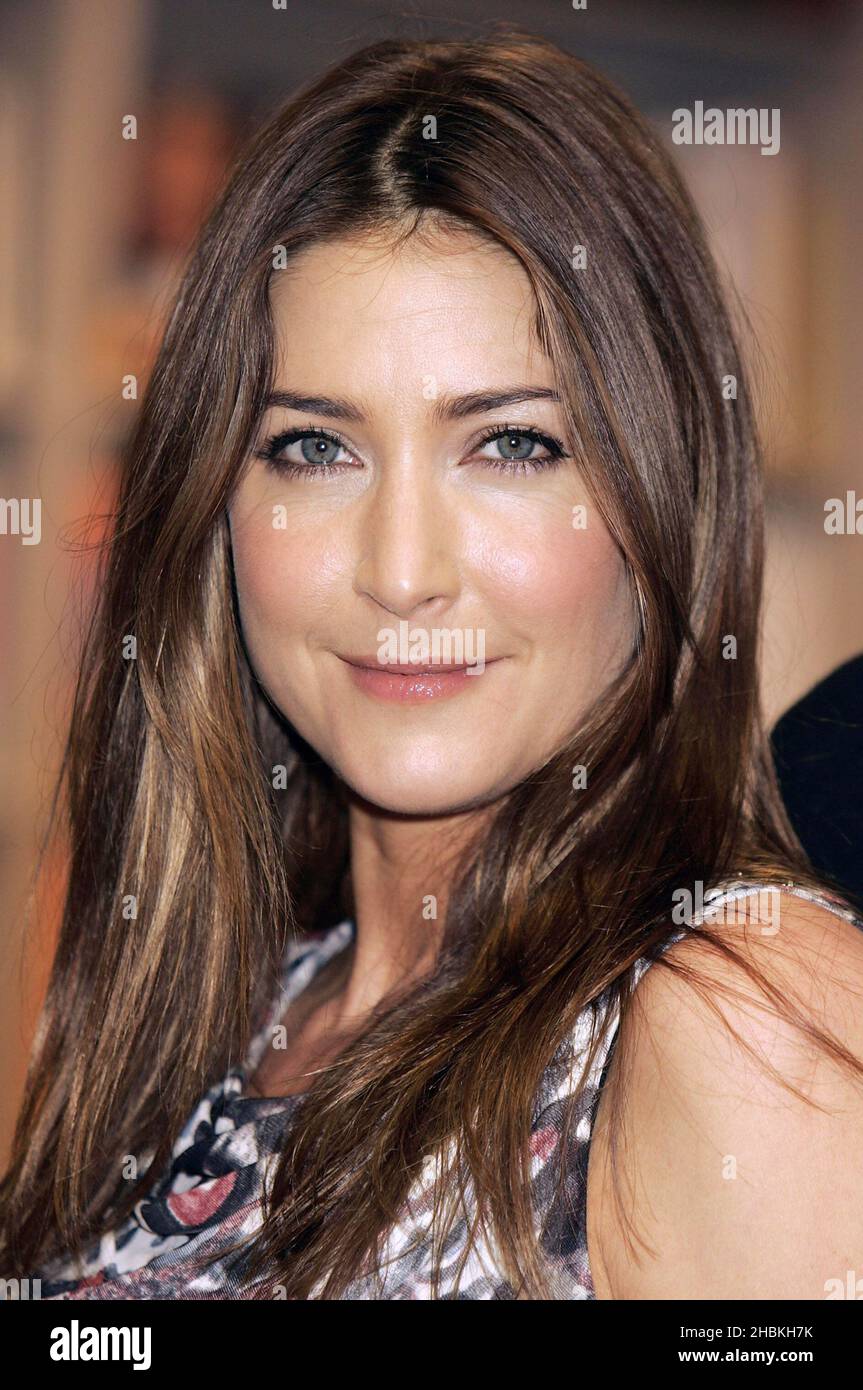 Lisa Snowdon signs copies of Strictly Come Dancing Annual 2009 at ...