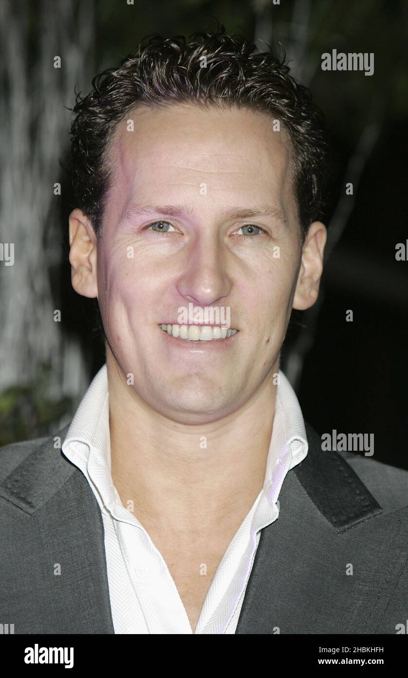 Strictly Come Dancing star Brendan Cole switches on the Hard Rock Cafe ...