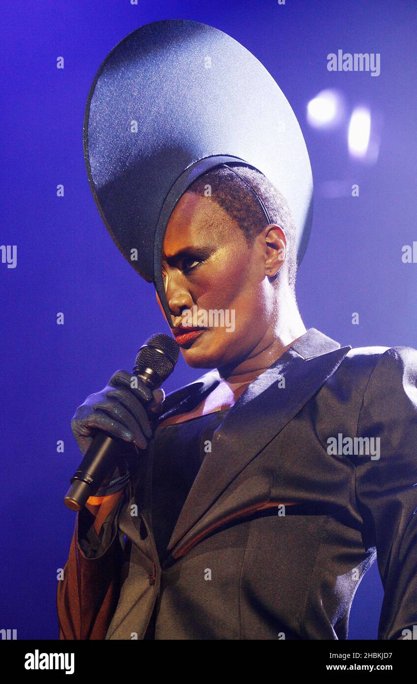 Grace jones hi-res stock photography and images - Alamy