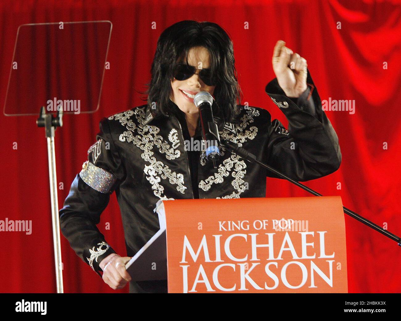 Michael Jackson announces plans for his last performances in London in ...
