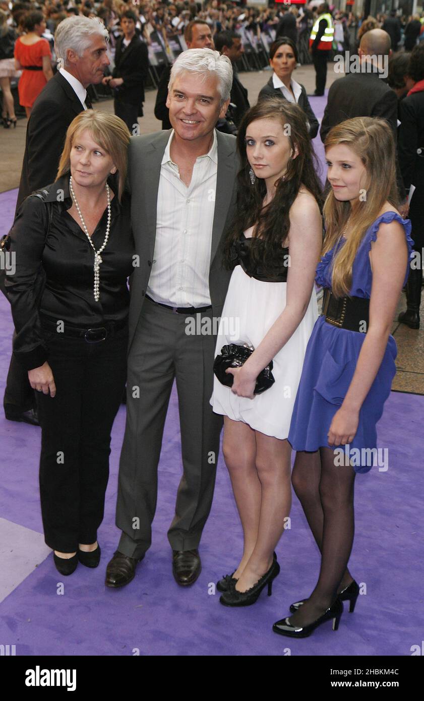 Phillip Schofield with wife Stephanie Schofield and Daughters Ruby and ...