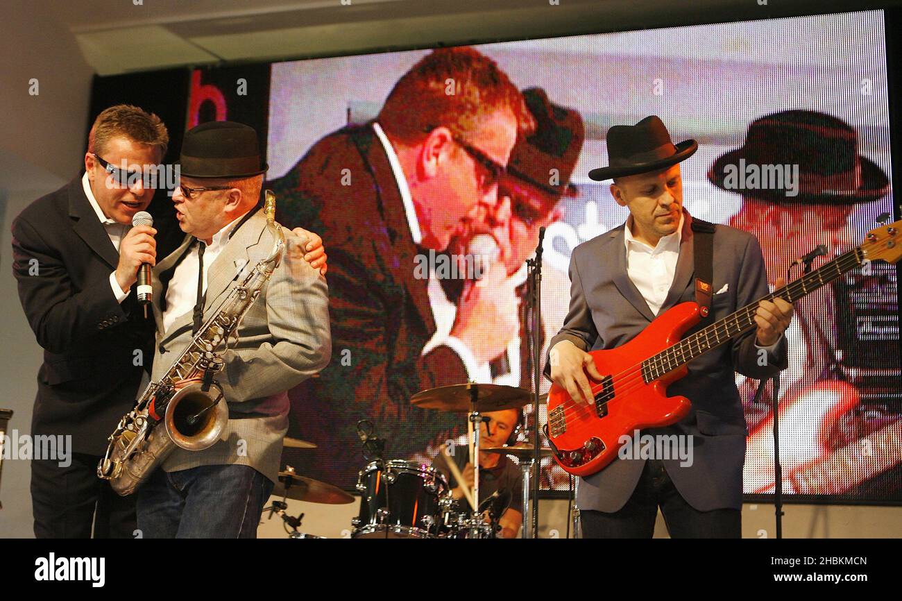 Madness band hi-res stock photography and images - Alamy