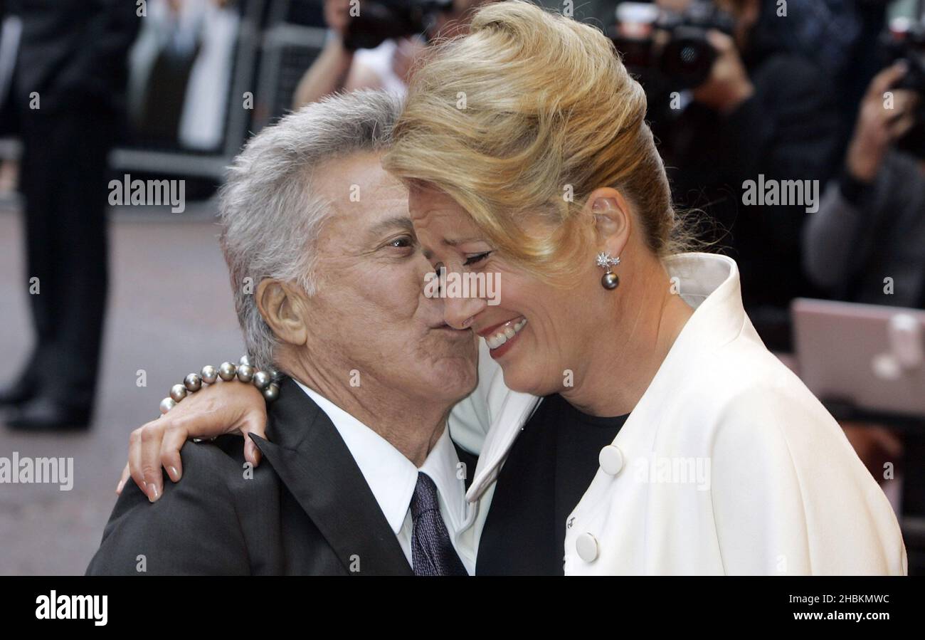 Emma thompson dustin hoffman hi-res stock photography and images - Alamy