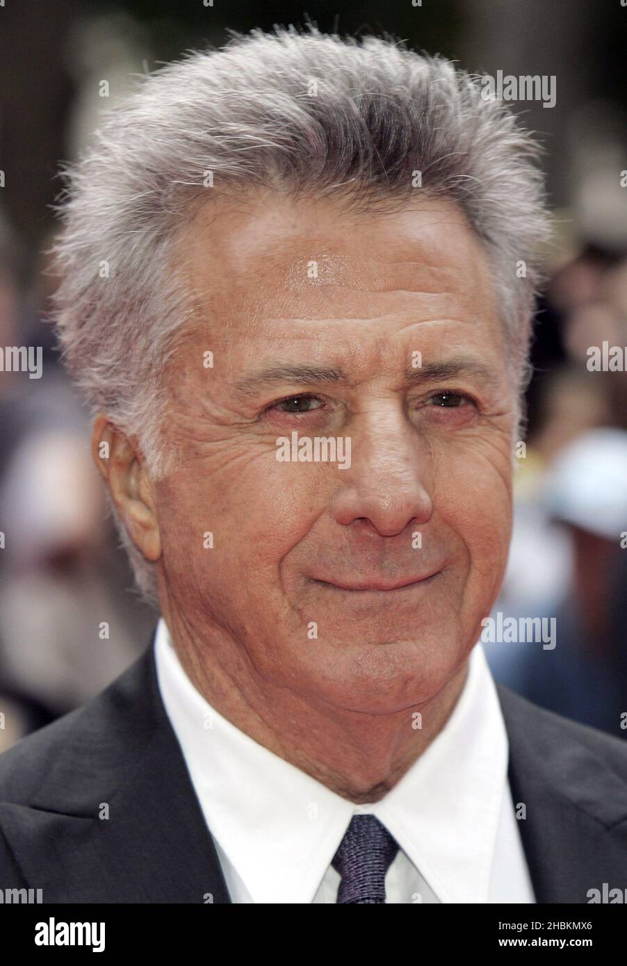 Dustin Hoffman arrives at the premiere of Last Chance Harvey at the ...