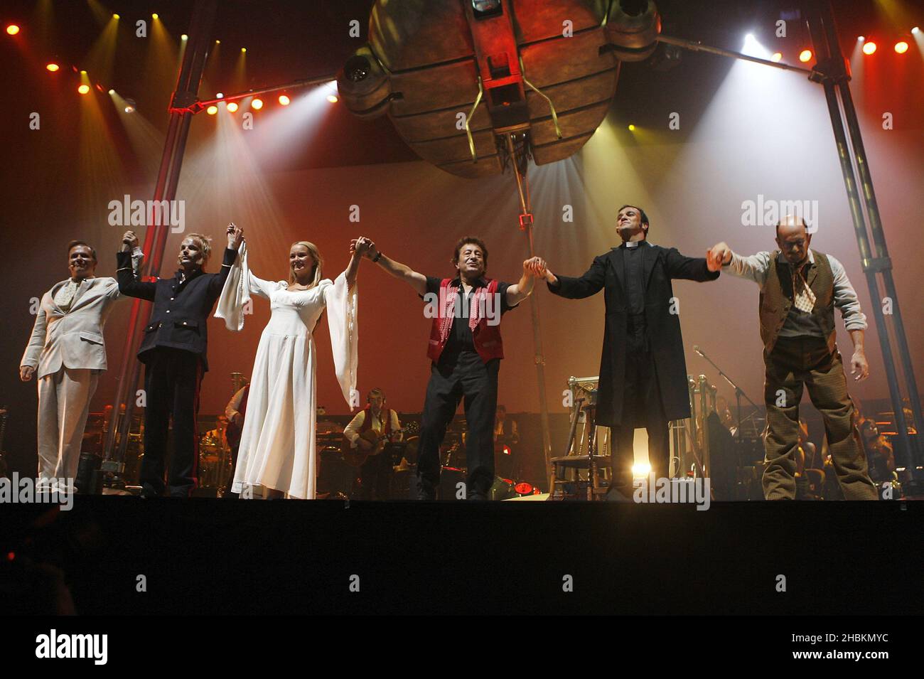 Alexis James, Jennifer Ellison, Shannon Noll, Jeff Wayne and cast ...