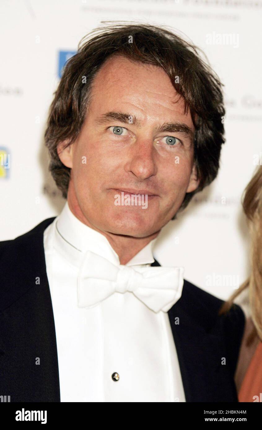 Fundraising gala hi-res stock photography and images - Alamy