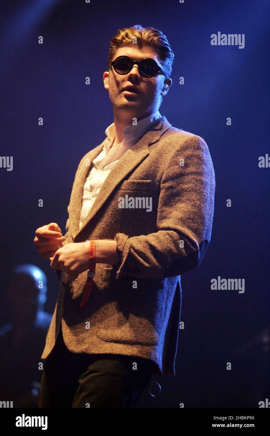 Daniel Merriweather performing on stage at the O2 Wireless Festival in ...