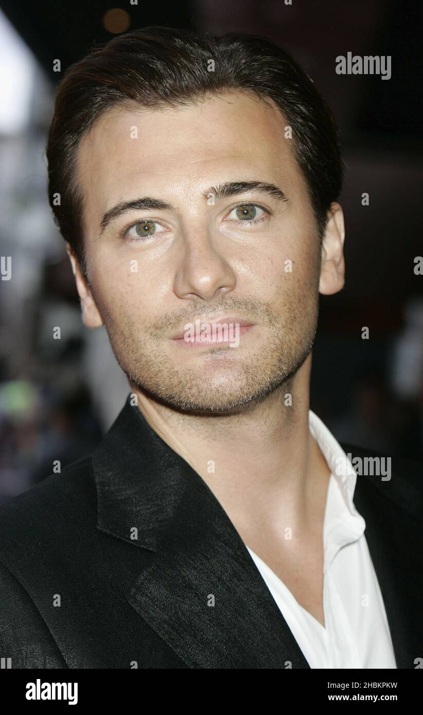 Robert Luketic (director) arrives at 'The Ugly Truth' premiere at the ...