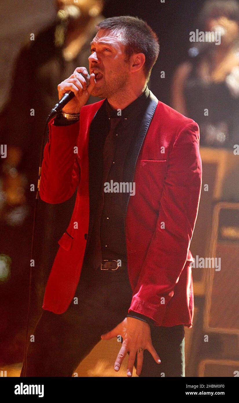 Kasabian on stage hi-res stock photography and images - Alamy