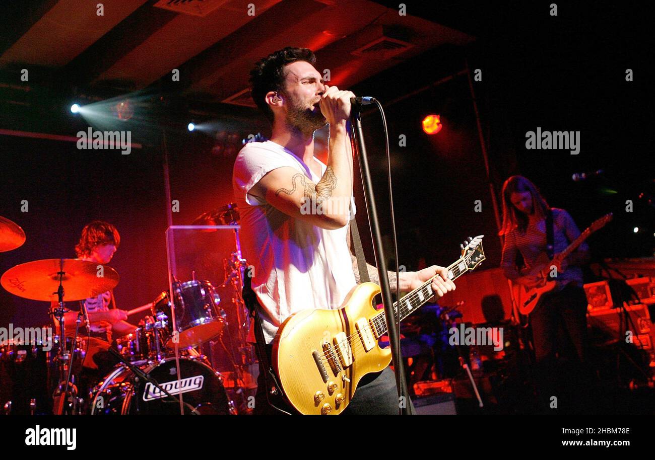 Maroon 5 In Concert London High Resolution Stock Photography and Images ...