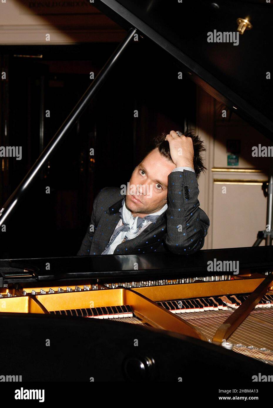 Rufus Wainwright promotes his 'House of Rufus' at the Royal Opera House ...