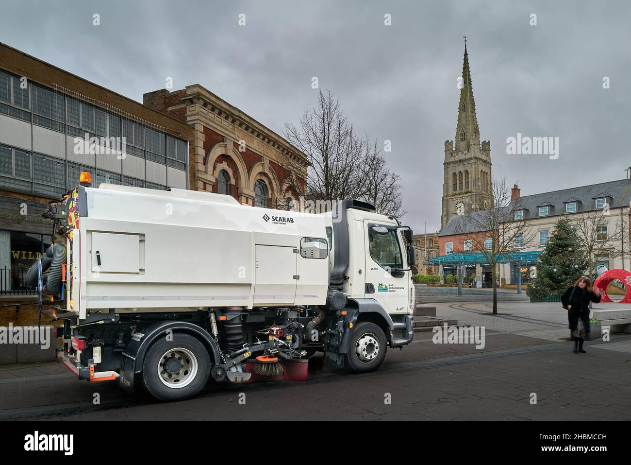 Road sweeper market square hi-res stock photography and images - Alamy