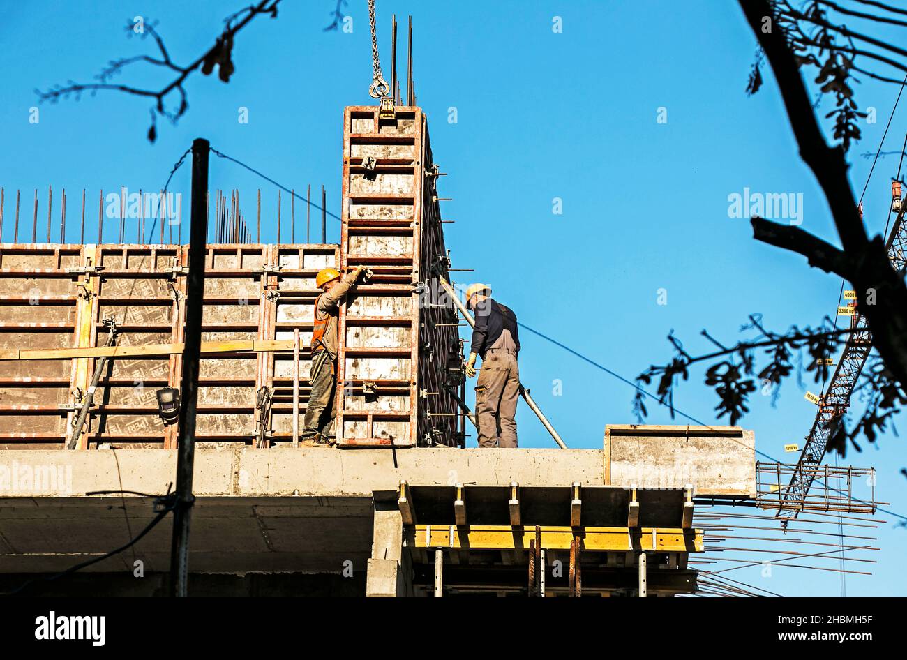 Dnepropetrovsk, Ukraine - 10.30.2021: Construction of a high-rise ...