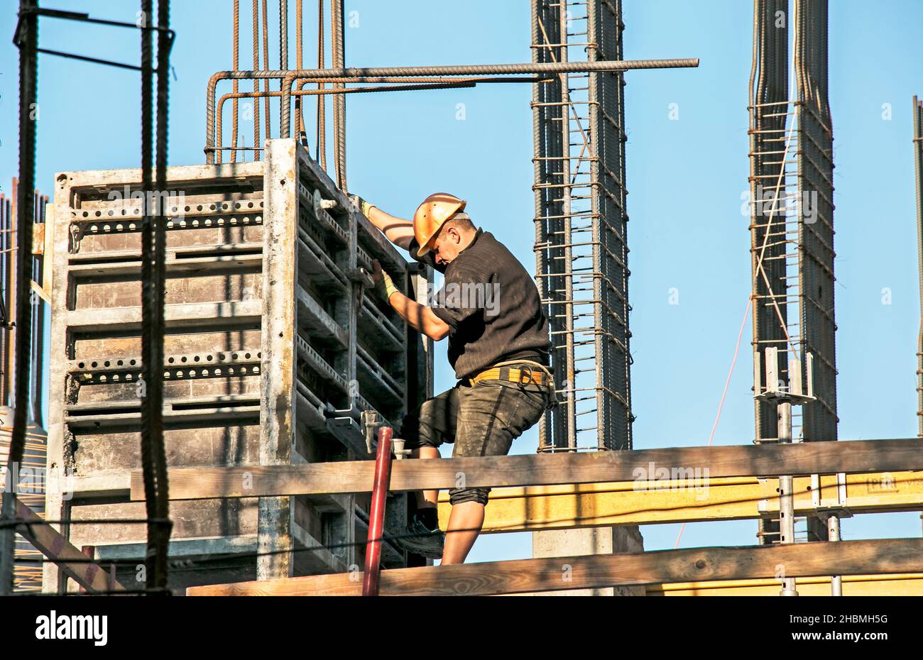 Dnepropetrovsk, Ukraine - 10.30.2021: Construction of a high-rise ...
