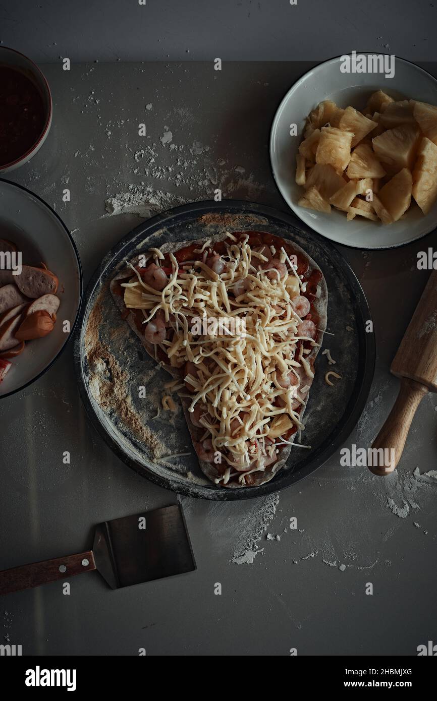 Homemade pizza with Fresh Mozzarella topping Stock Photo - Alamy