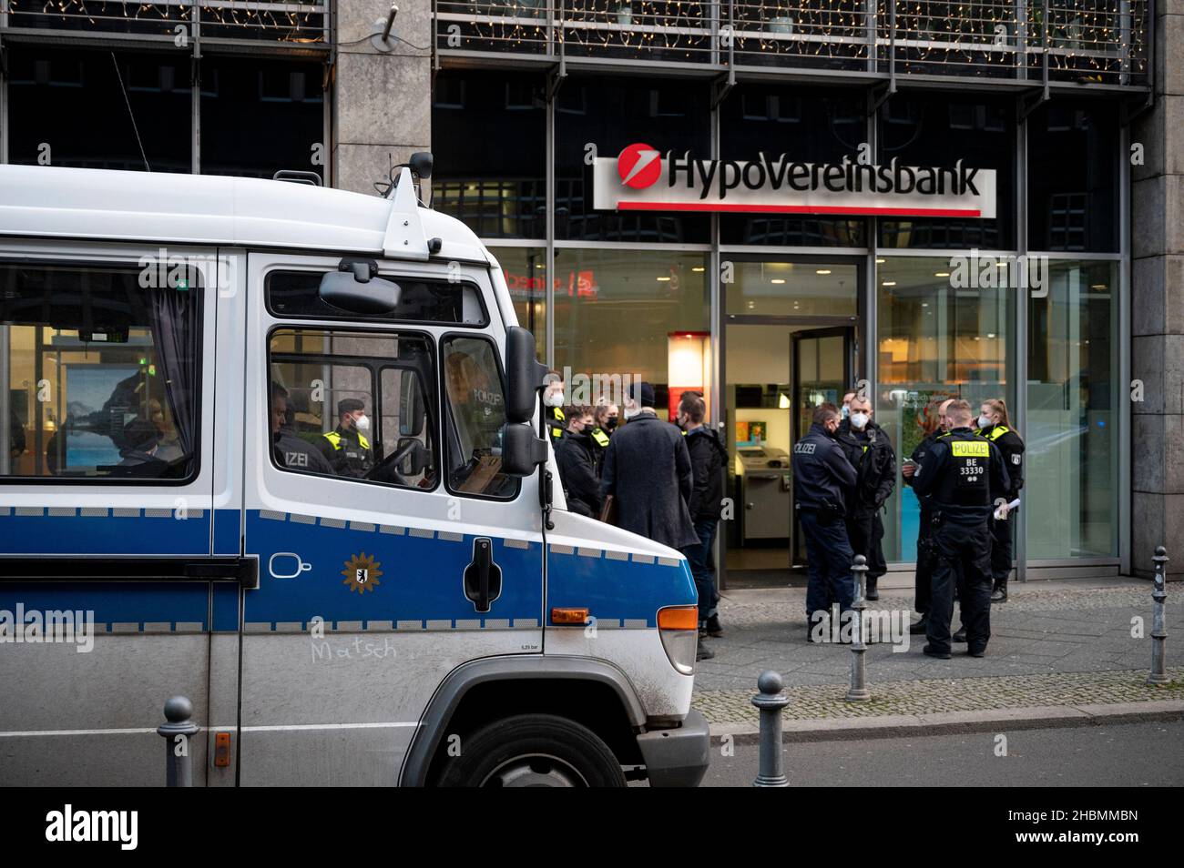 Berlin, Germany. 20th Dec, 2021. Police are standing in front of the ...