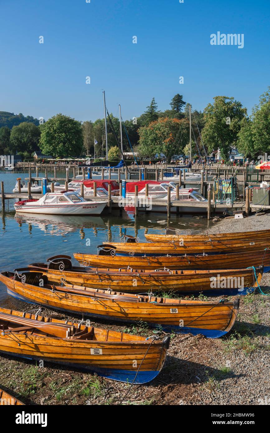Waterhead, view in summer of pleasure boats moored in Waterhead, a ...