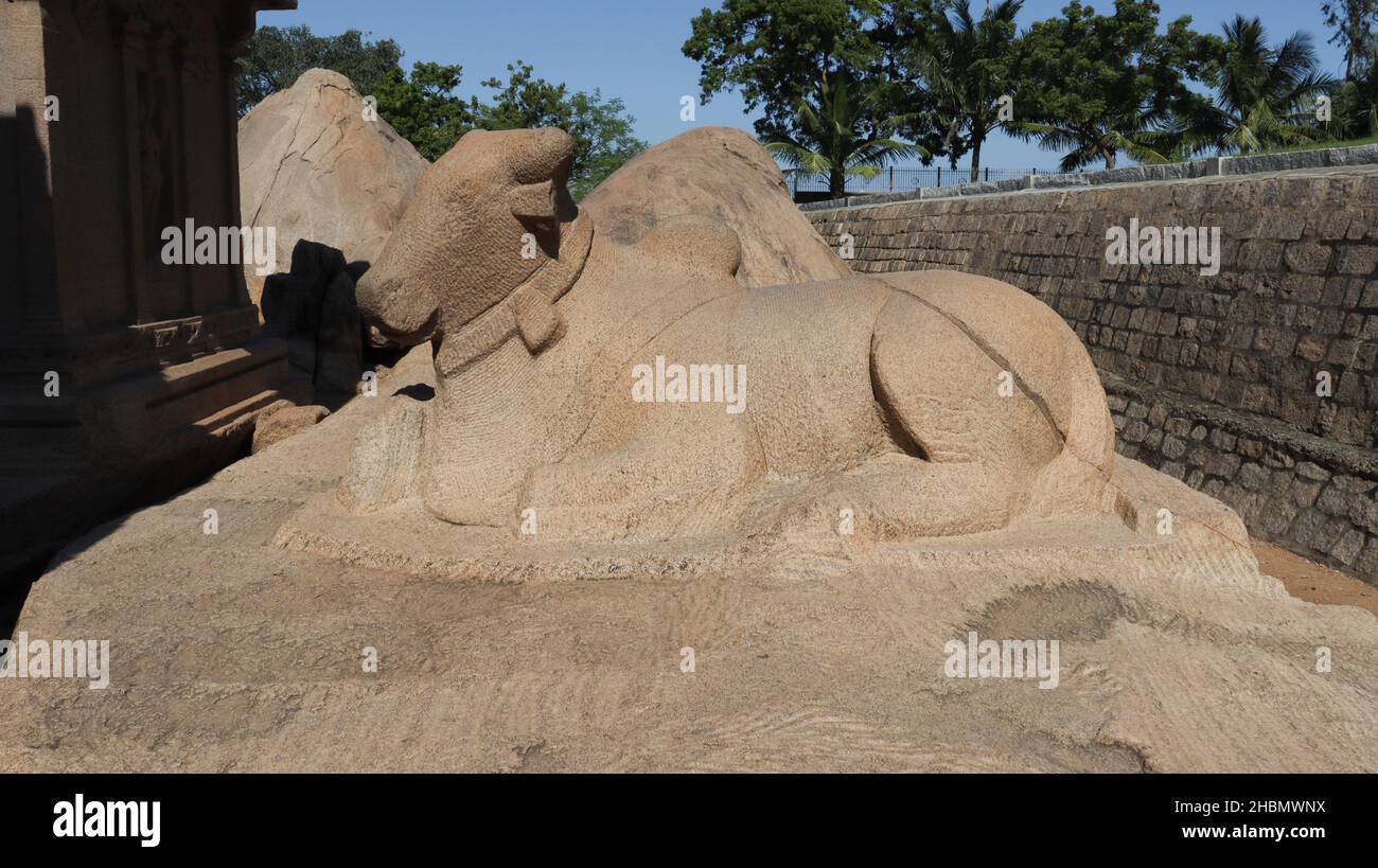 Bull carved in stone hi-res stock photography and images - Alamy