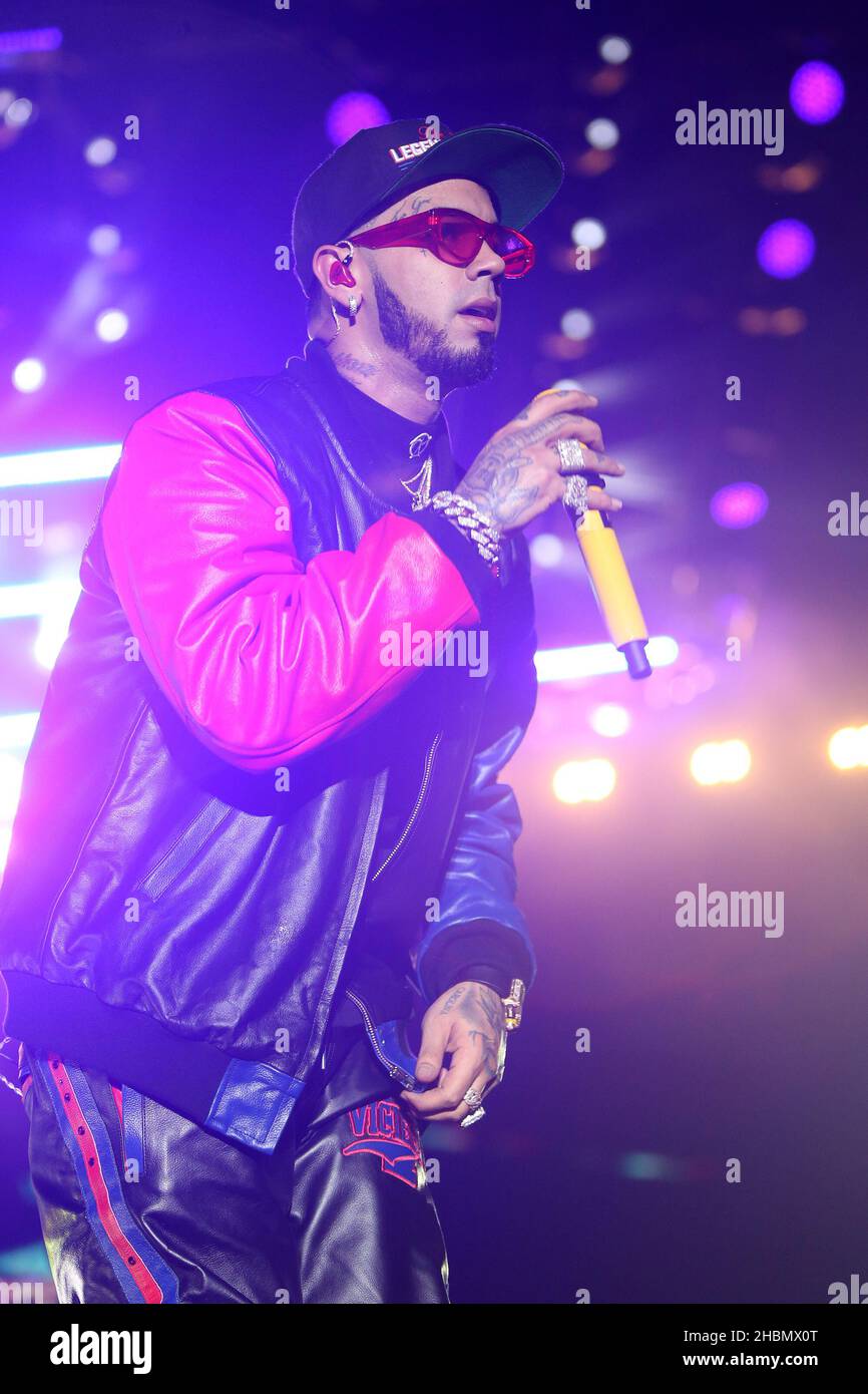 Anuel aa hi-res stock photography and images - Alamy