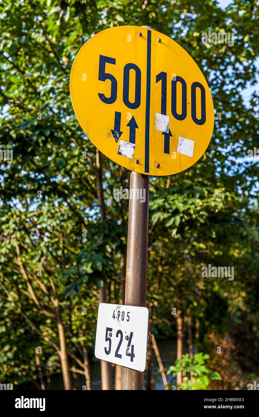Sign on a German bridge indicating the load limits Stock Photo - Alamy
