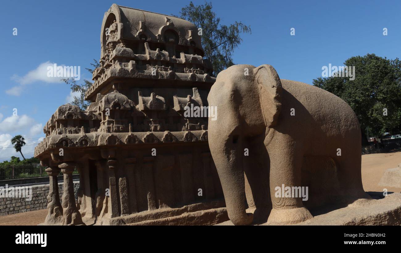 Tamil nadu stone sculptures hi-res stock photography and images - Alamy
