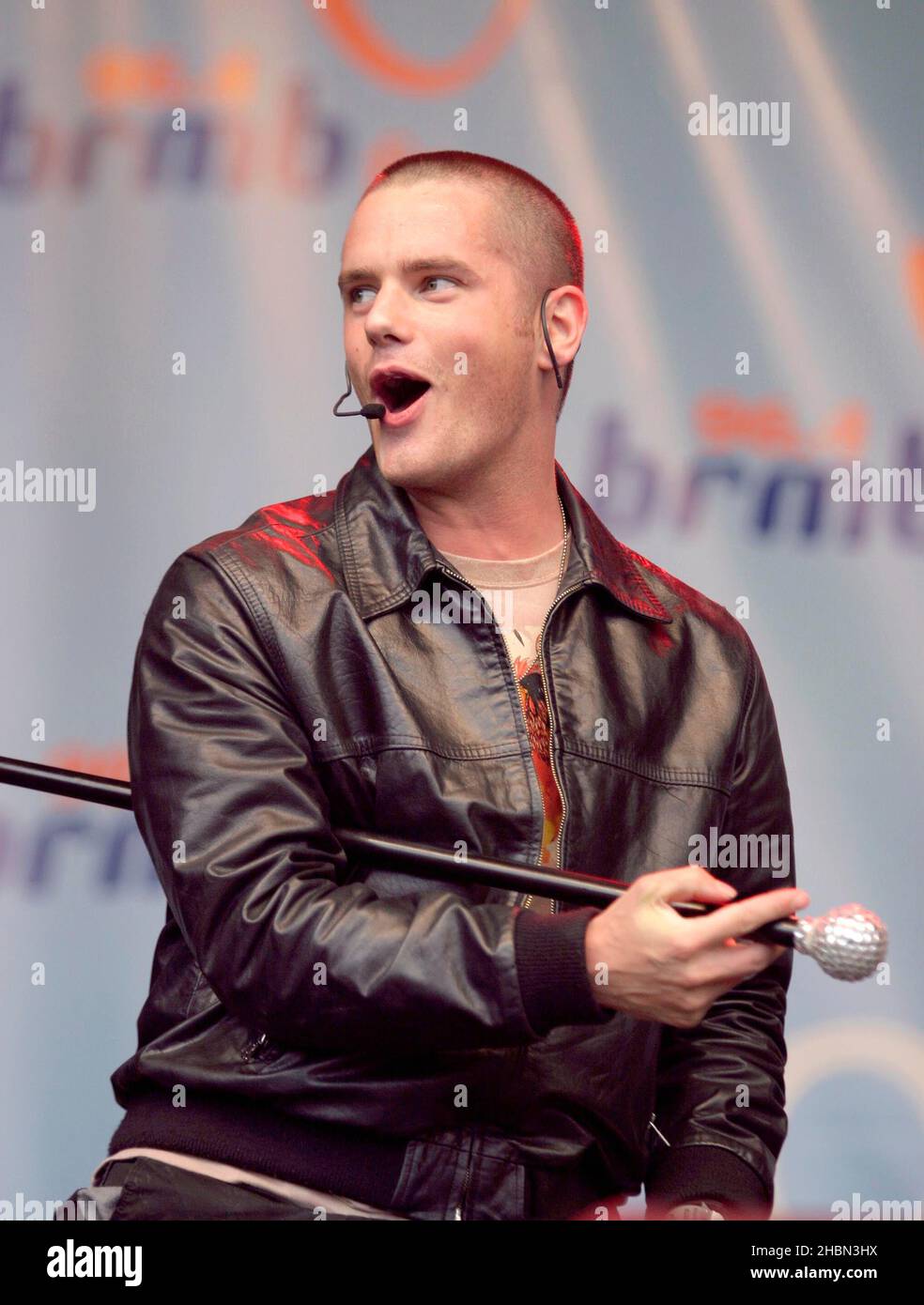 Uk singer tony hi-res stock photography and images - Alamy