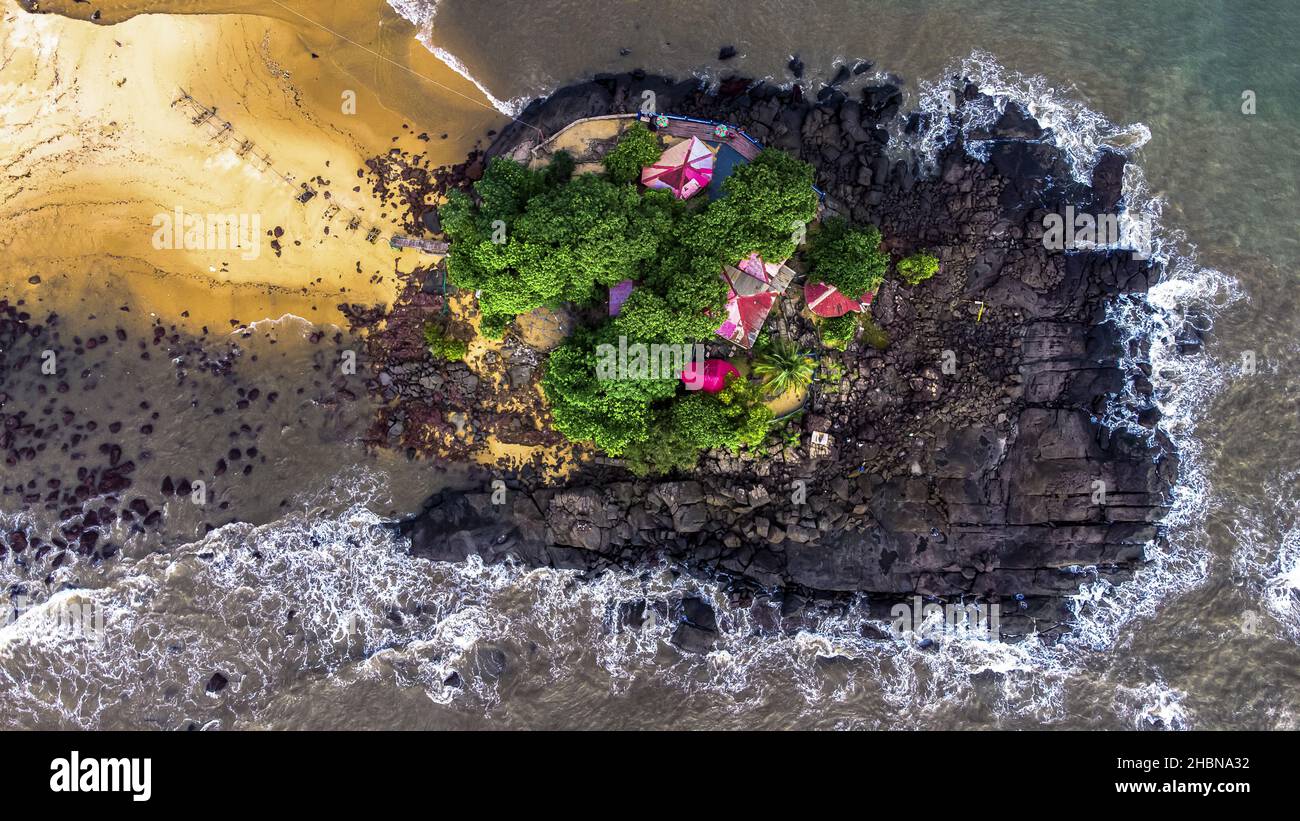 Aerial small island in river hi-res stock photography and images - Alamy