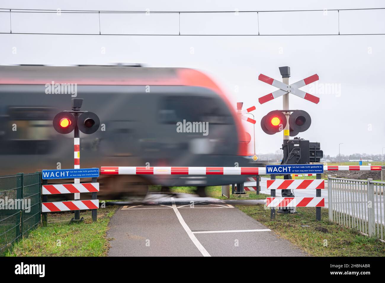 Overhead railroad signals hi-res stock photography and images - Alamy