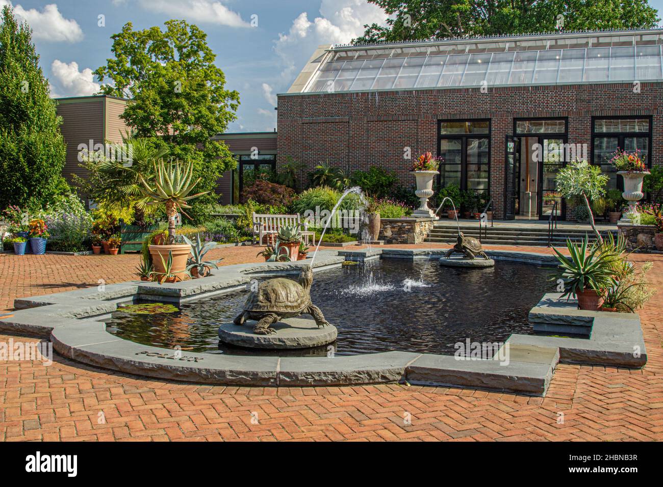 Botanic garden hill hi-res stock photography and images - Alamy