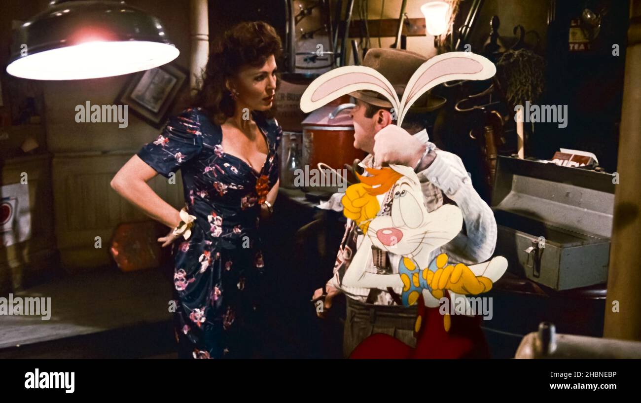 USA. Bob Hoskins and Joanna Cassidy in a scene from the (C)Buena Vista ...