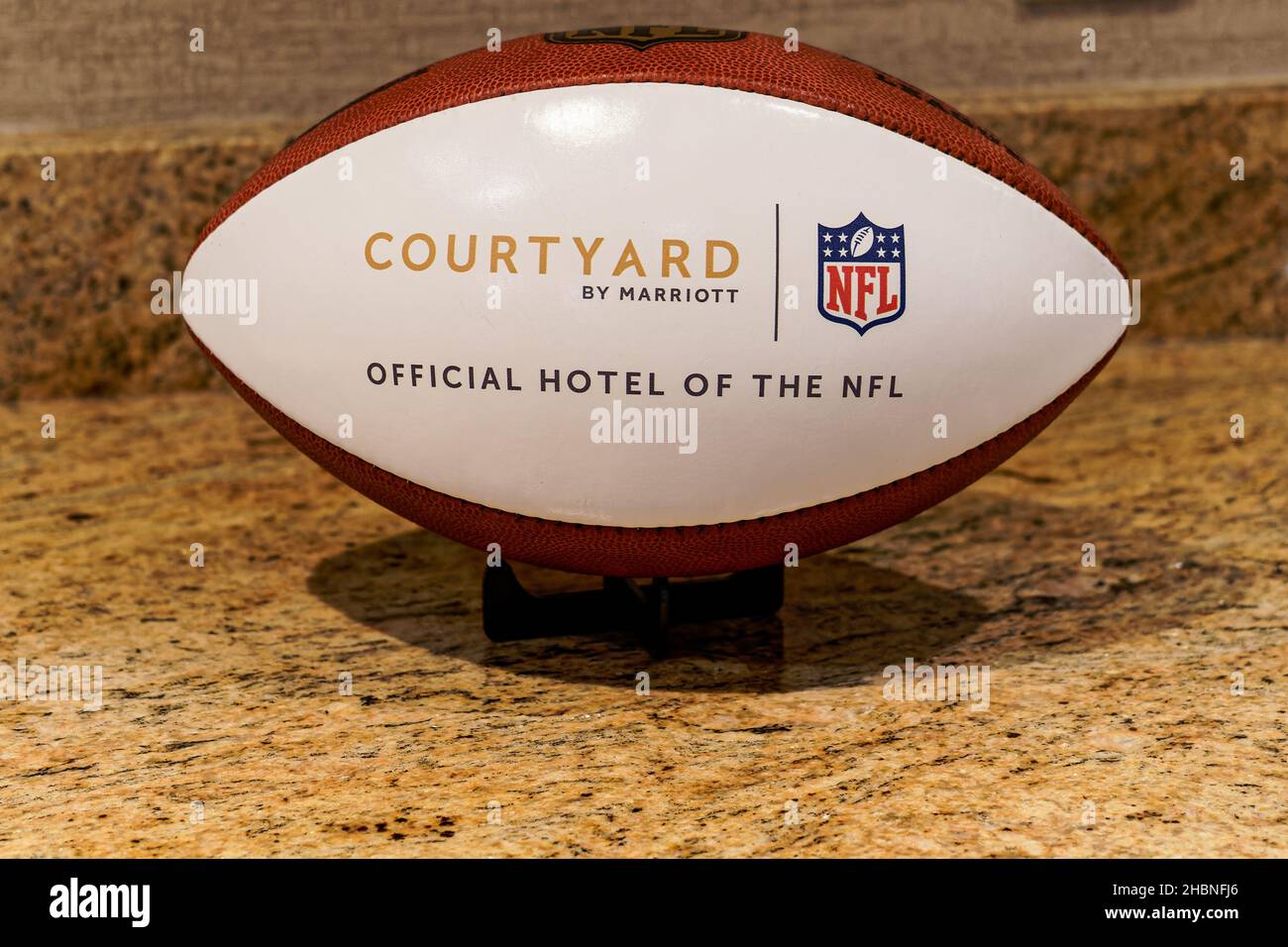 Courtyard marriott logo hi-res stock photography and images - Alamy