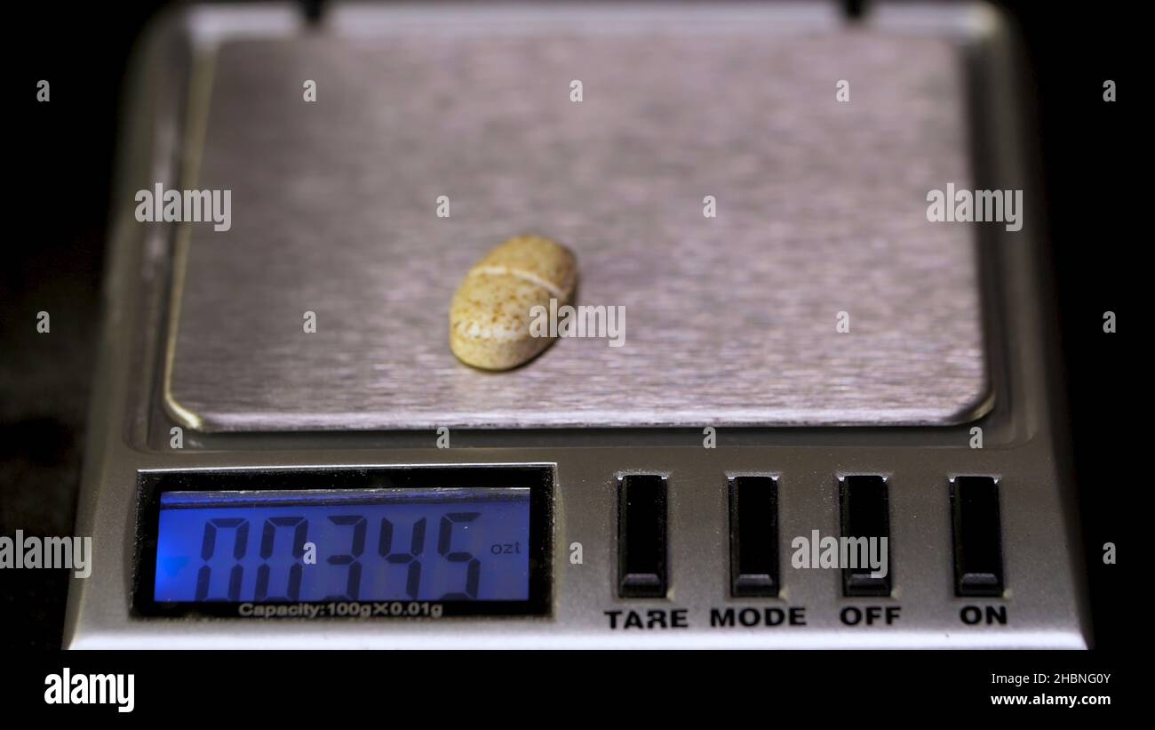 Digital balance chemistry hi-res stock photography and images - Alamy