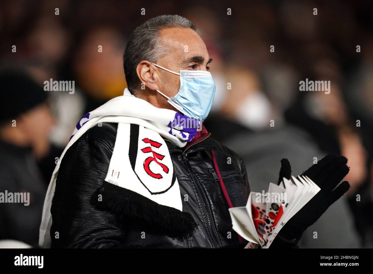 Fan mask face football utd hi-res stock photography and images - Alamy