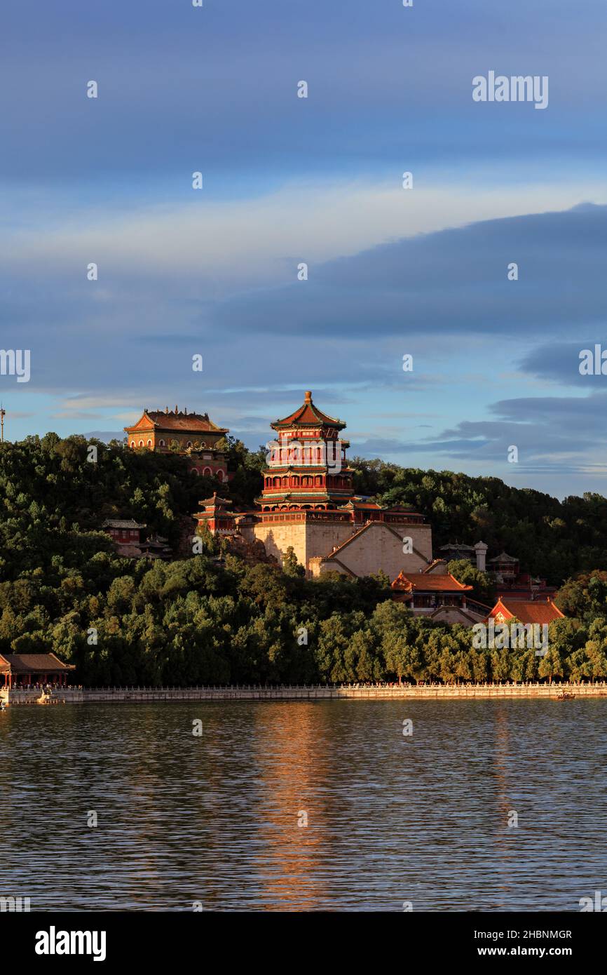 Peach lake hi-res stock photography and images - Alamy