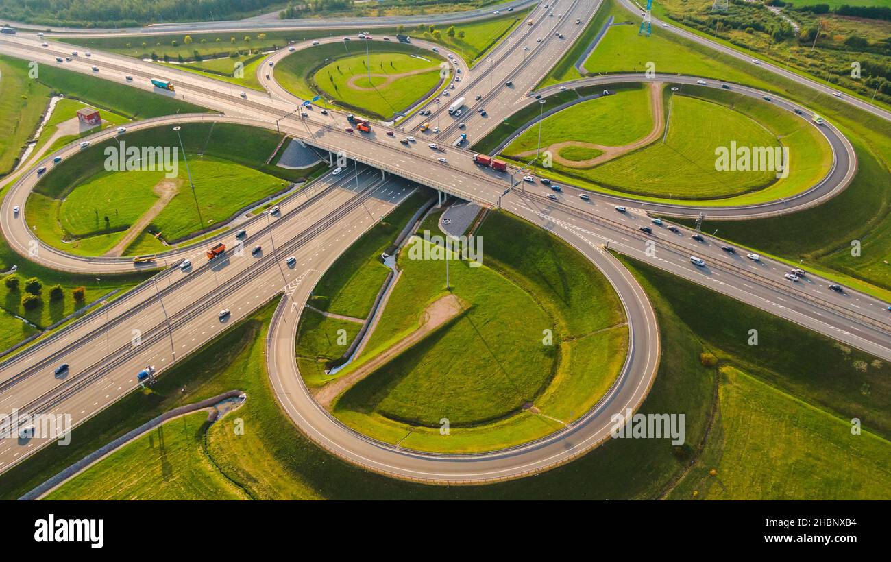 Trucks crossing bridges hi-res stock photography and images - Alamy