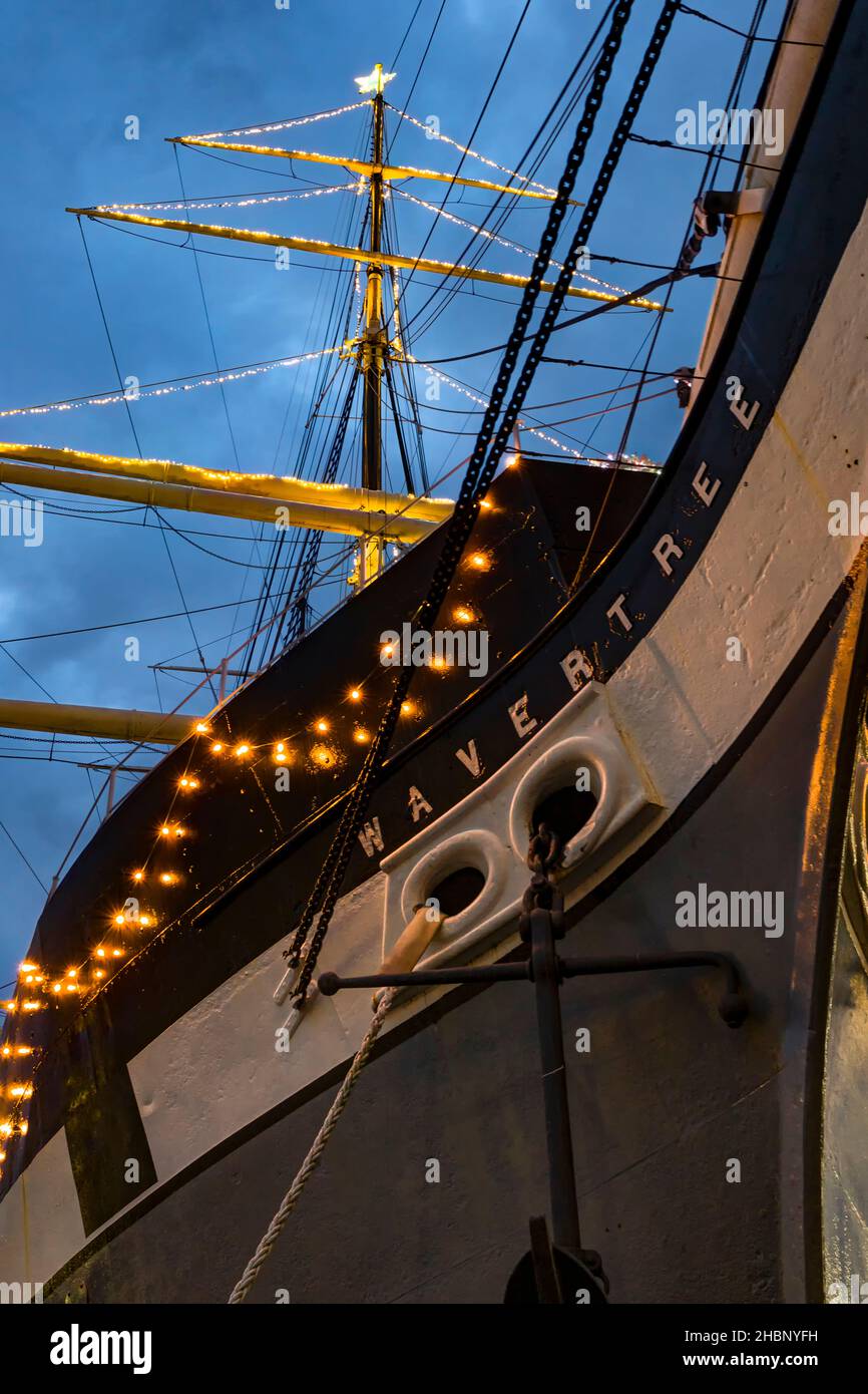 Wavertree at Christmas. South Street Seaport, Manhattan, New York, USA ...